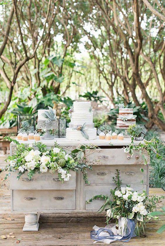 21 Stunning Outdoor Wedding Dessert Table Ideas